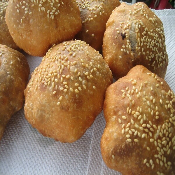 (34B) Fried red bean bun (Halal)